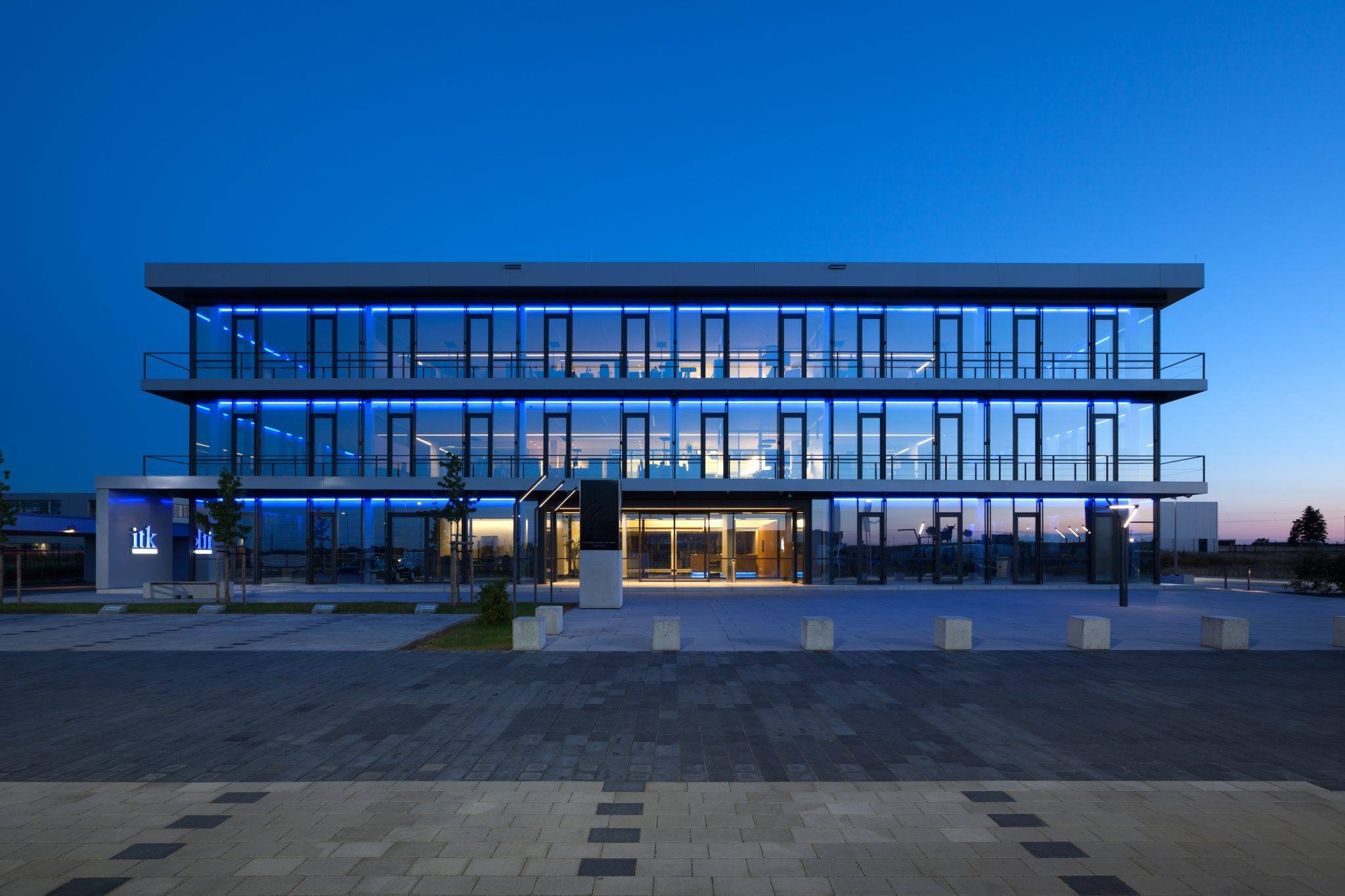 Kontakt und Standorte - Unternehmen | ITK Engineering